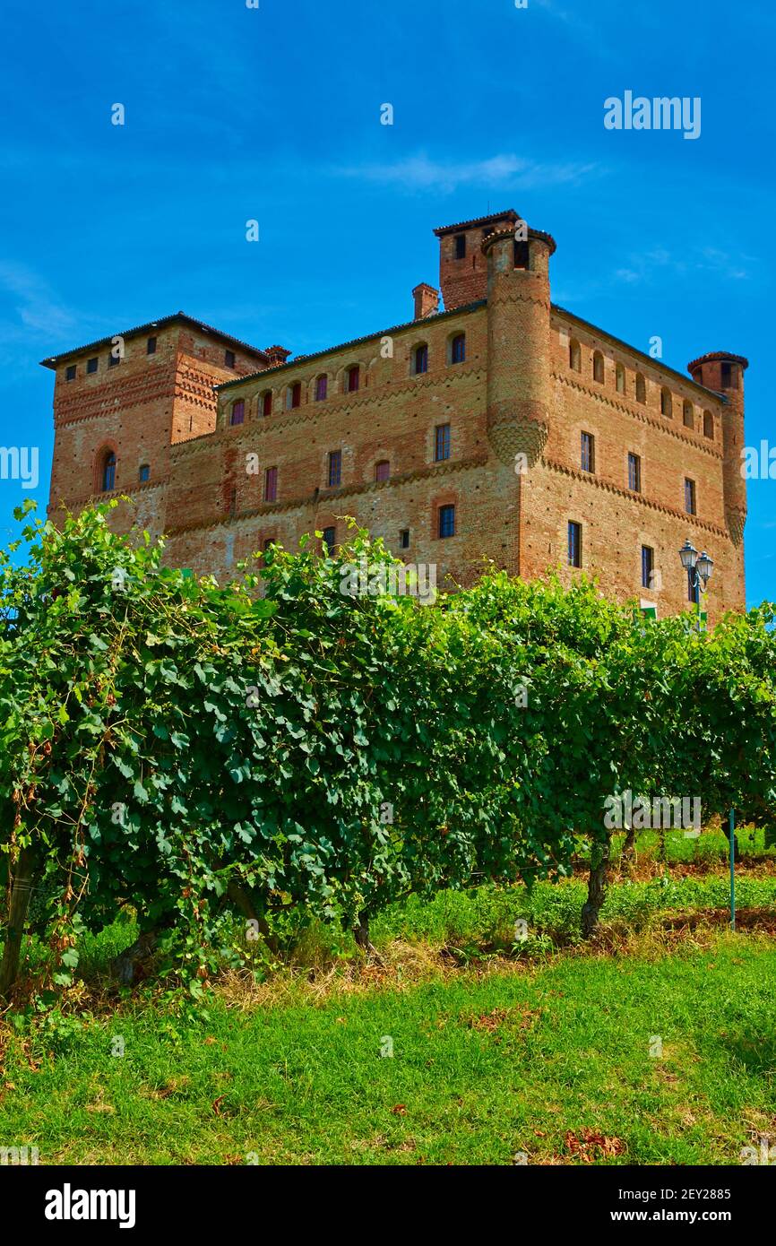 Old castle of Grinzane Cavour Stock Photo - Alamy