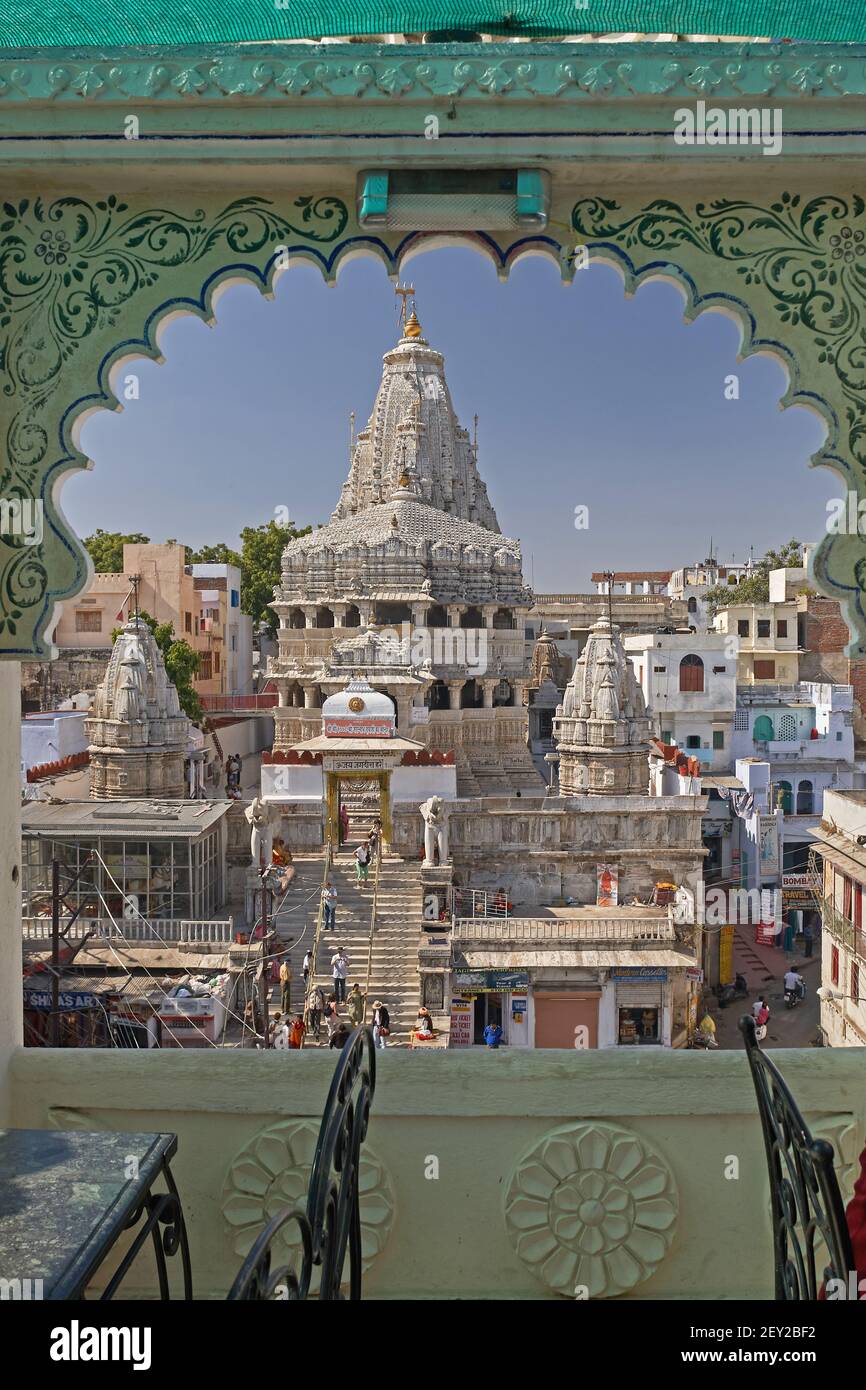 Ornately carved jagdish mandir temple udaipur hi-res stock photography ...