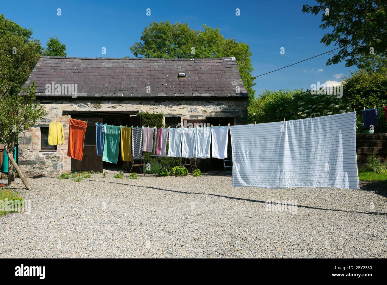 Hung out to dry hi-res stock photography and images - Alamy