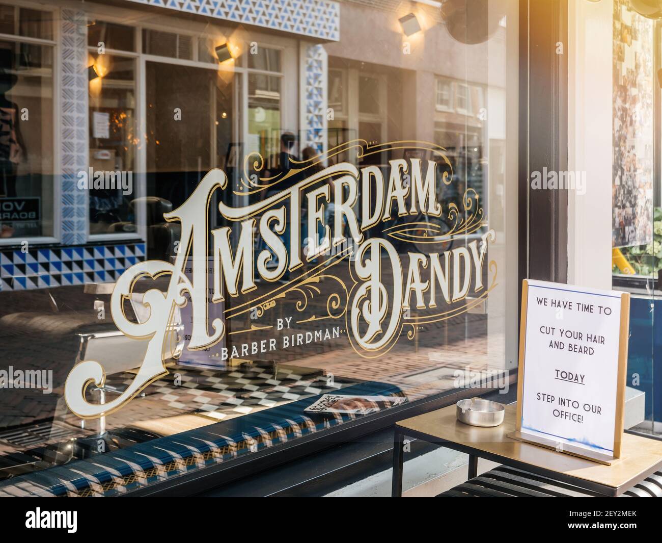 Vintage barbershop amsterdam hi-res stock photography and images - Alamy