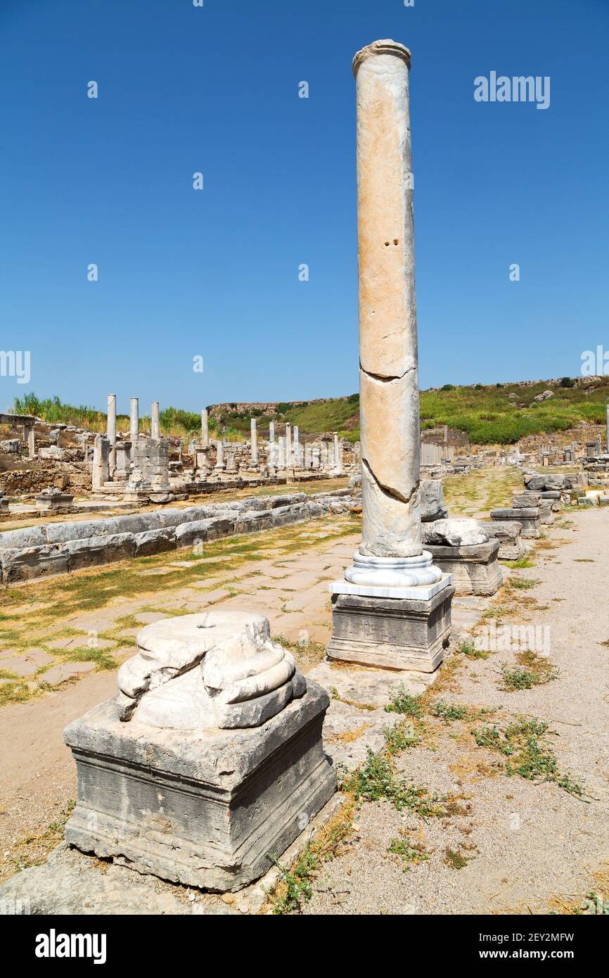 Perge old construction in the roman temple Stock Photo - Alamy