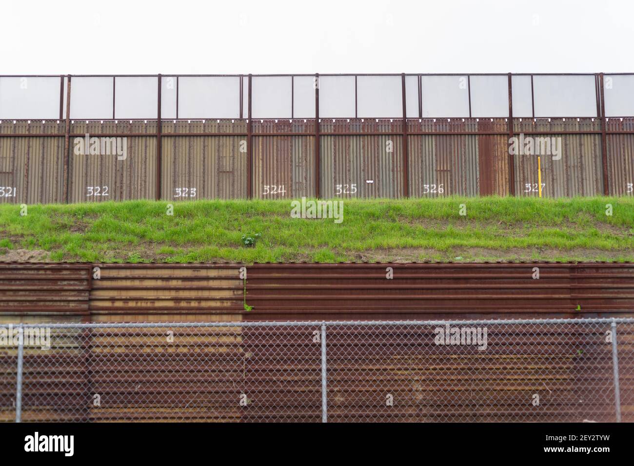 Fence Seperating Mexico From California United States Mexican Border ...
