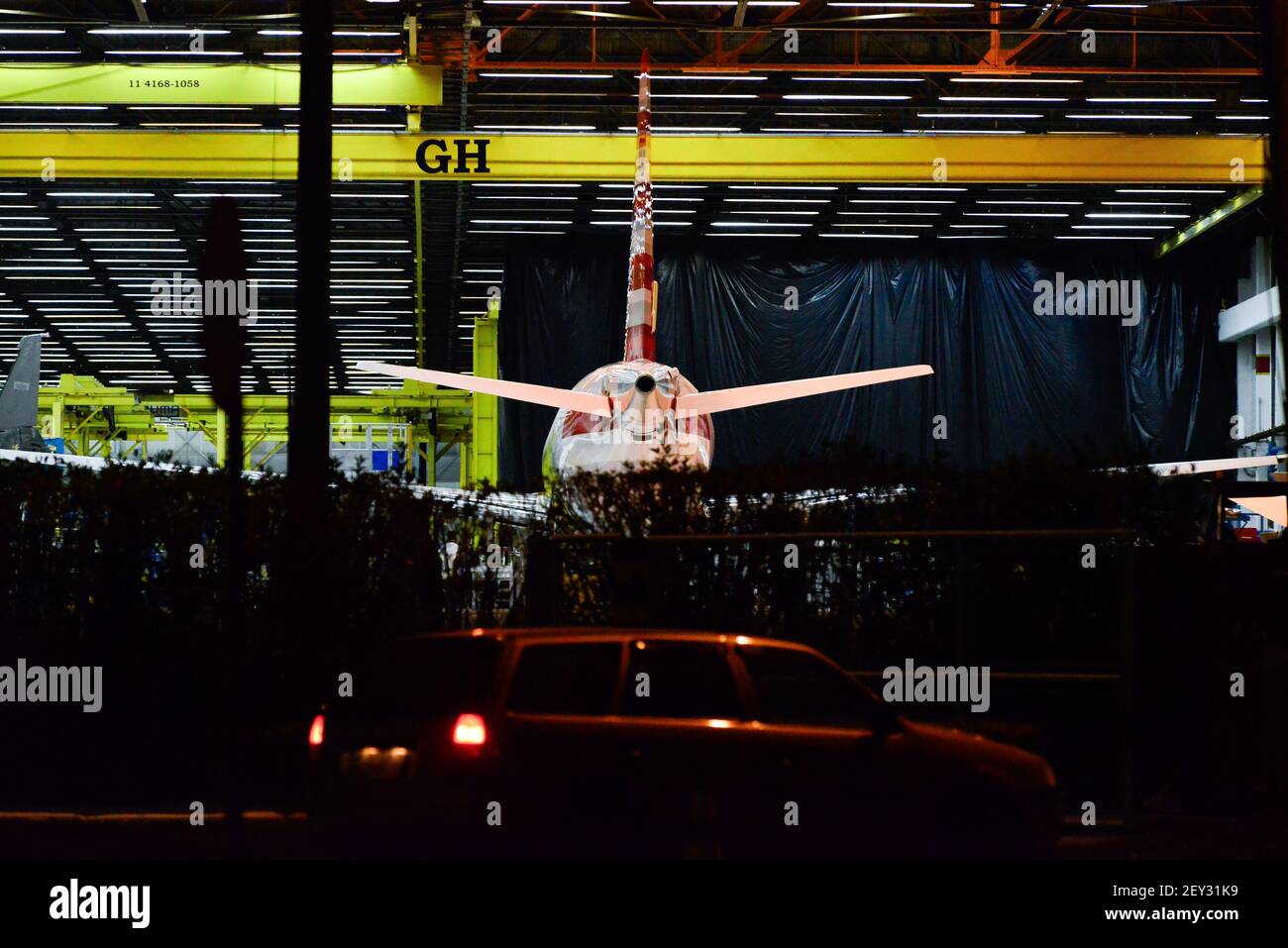 Assembly and production line of a commercial airplane for Anerican ...