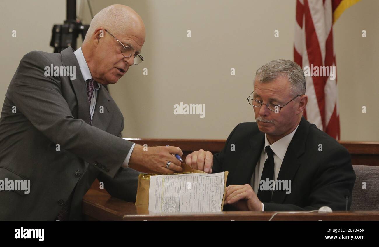 Prosecutor Jack Strickland questions Keller Police Sgt. John McGrew at the murder trial of ...