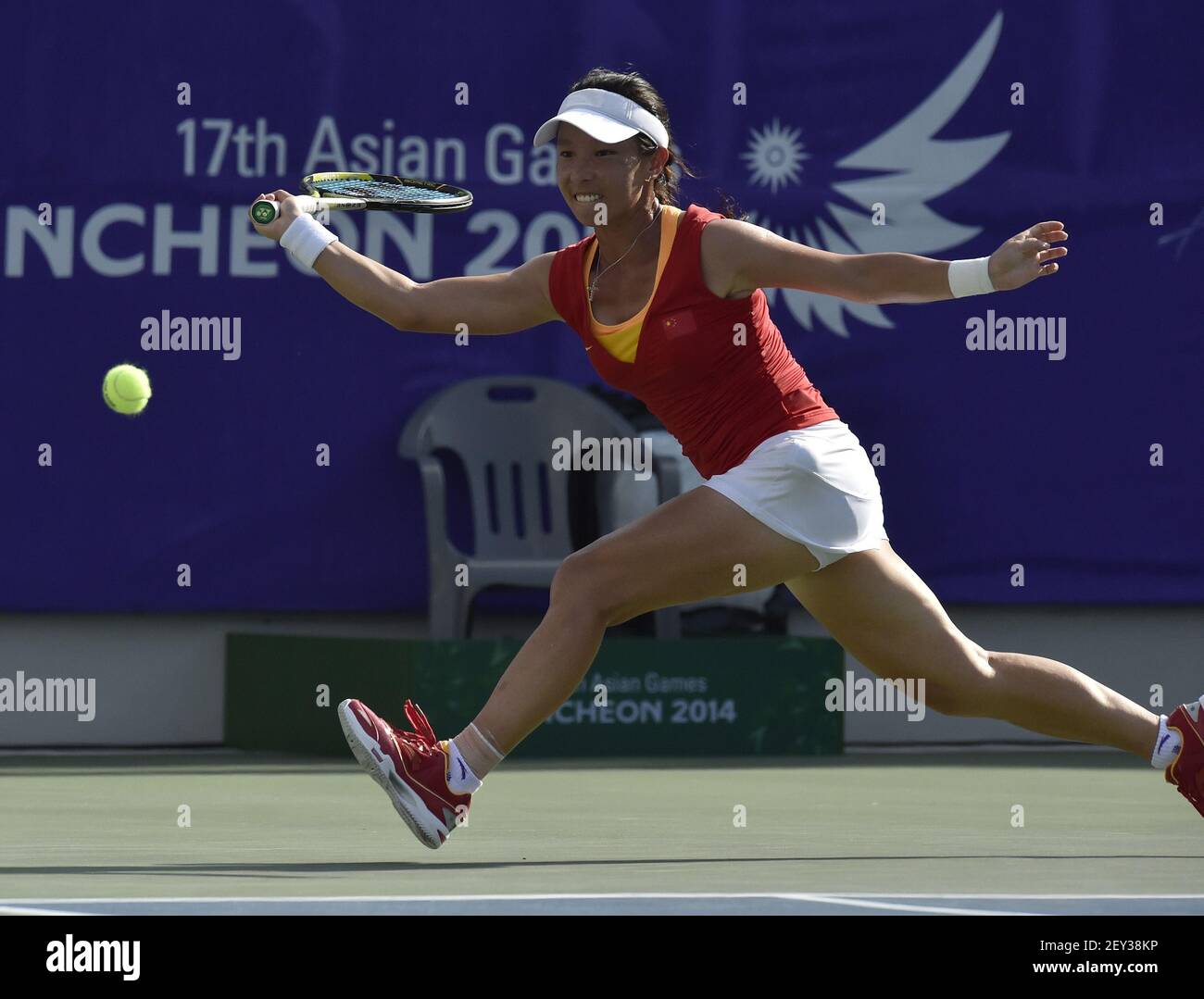 Chinese tennis player Jie Zheng defeats Taiwanness player at the 17th ...