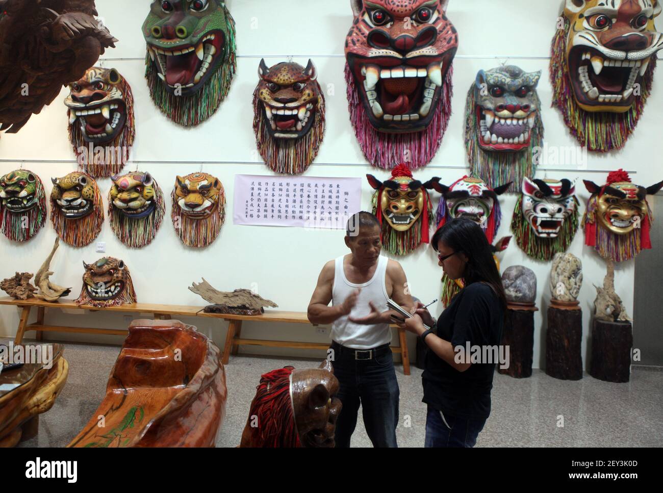 Huang Junran built a Lion Museum which collected over 300 lion masks ...