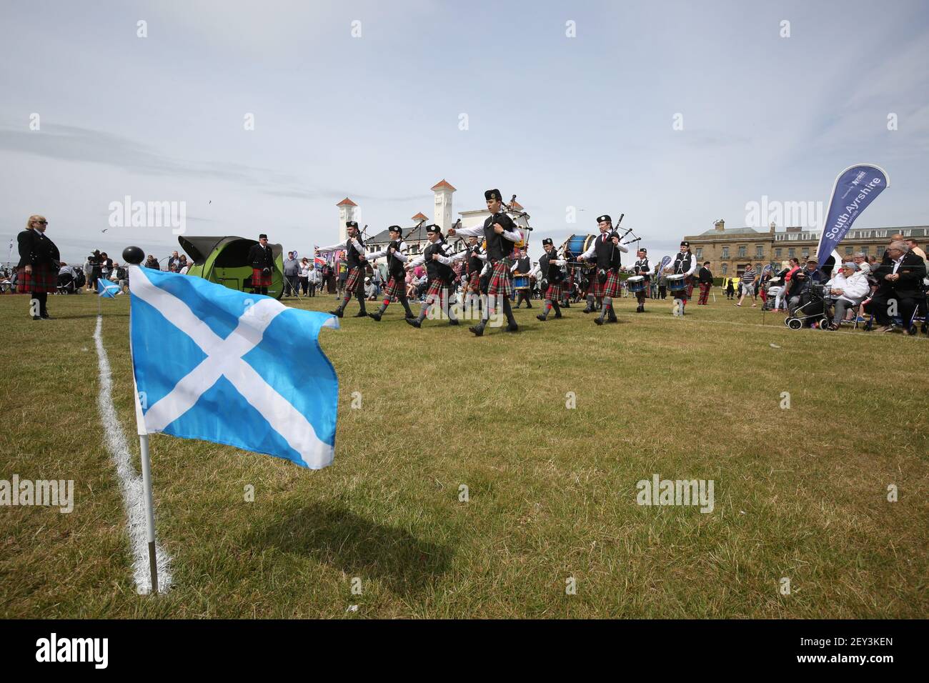 Green flag park awards hi-res stock photography and images - Alamy