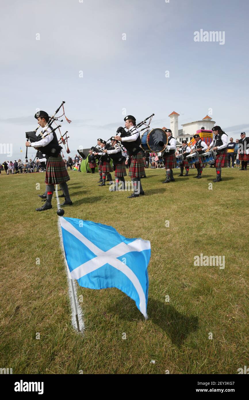 Green flag park awards hi-res stock photography and images - Alamy