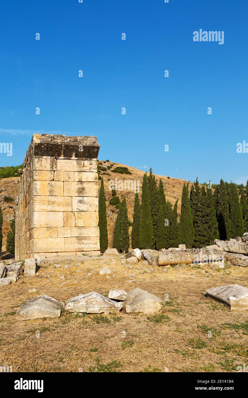 History old construction and the roman temple Stock Photo - Alamy