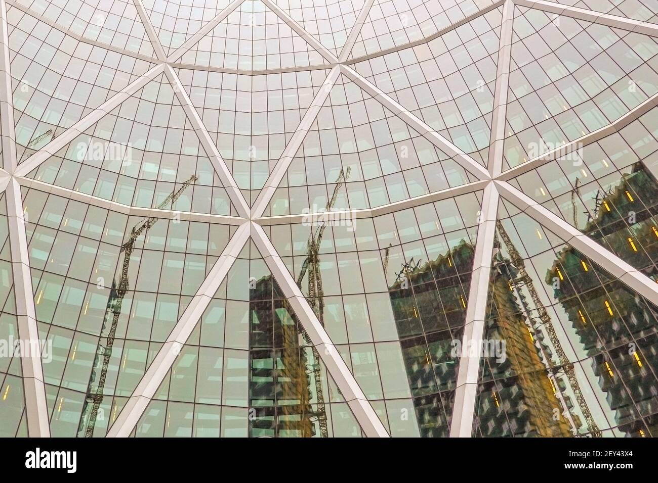 Glass and steel structure hi-res stock photography and images - Alamy