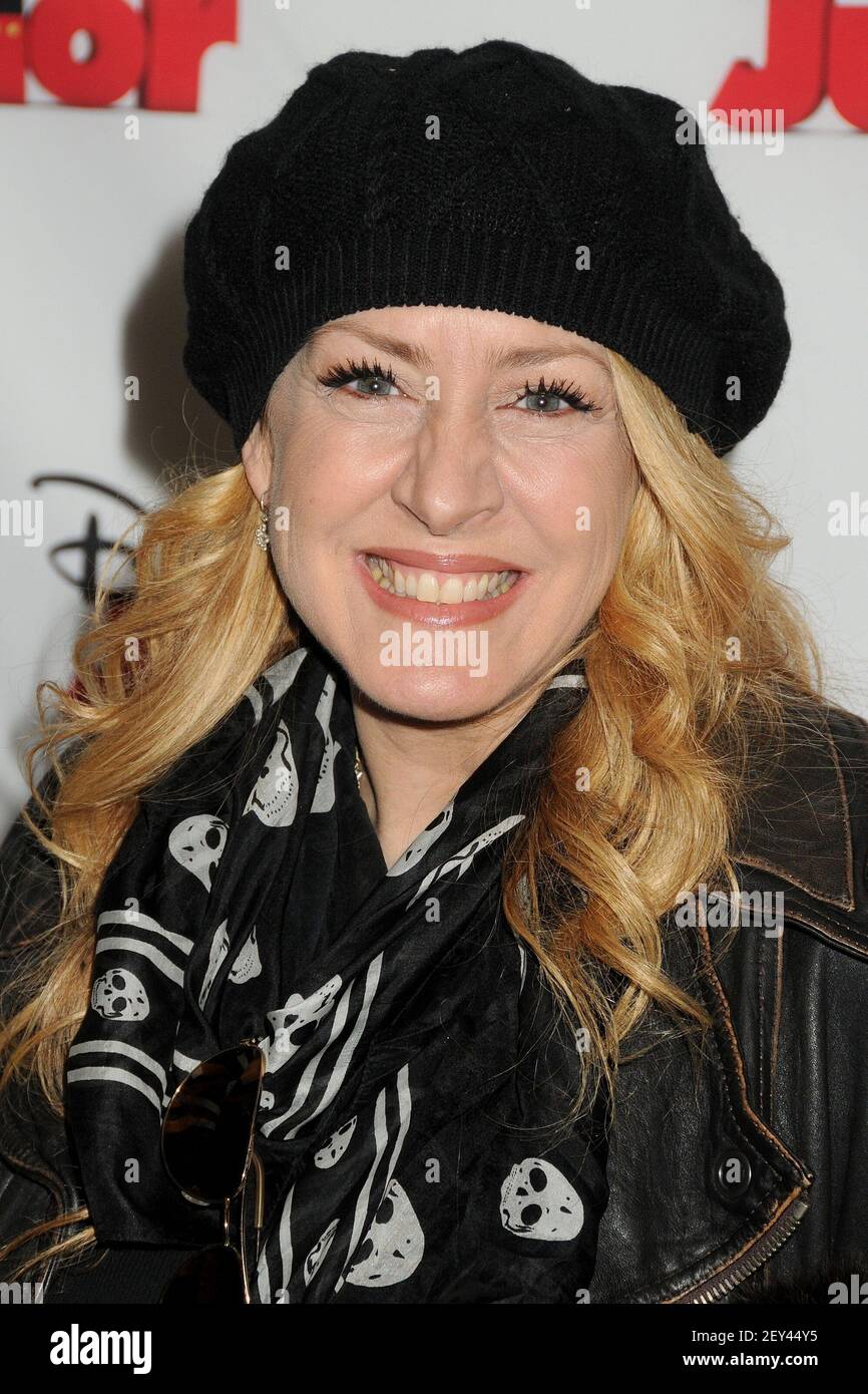 18 October 2014 - Burbank, California - Joely Fisher. "Jake and the ...
