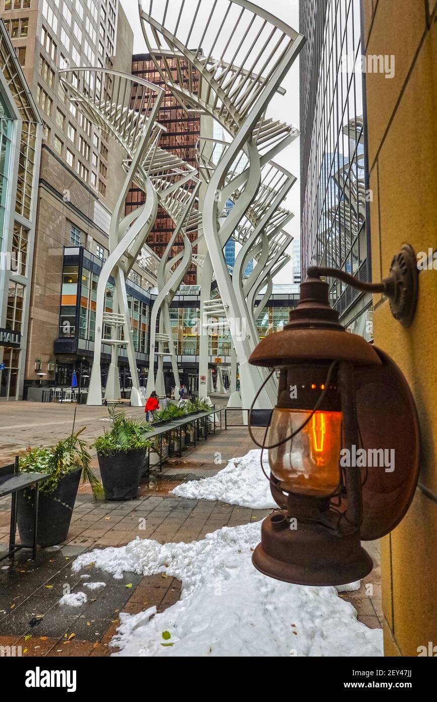 Downtown trees hi-res stock photography and images - Alamy