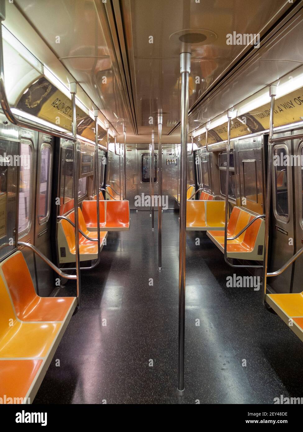 Clean subway train hi-res stock photography and images - Alamy