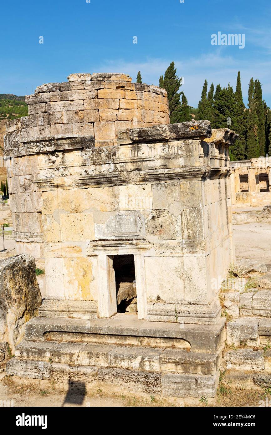 Old construction column roman temple in asia turkey Stock Photo - Alamy