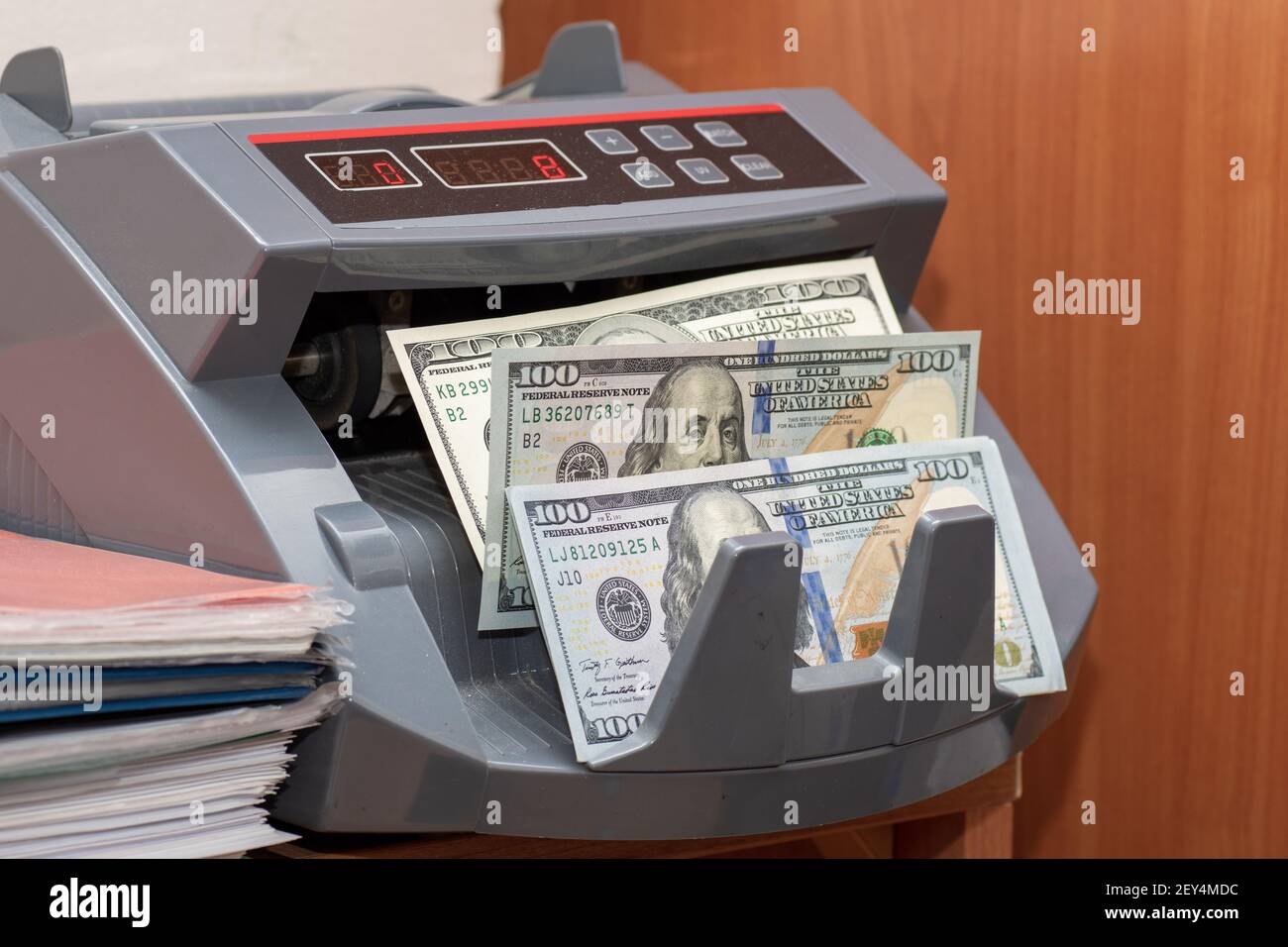 Electronic Money Counter Counts Counts American Hundred Dollar ...