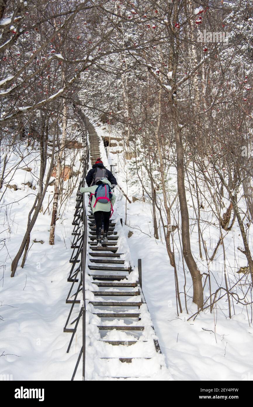 Snowy stairs hi-res stock photography and images - Alamy