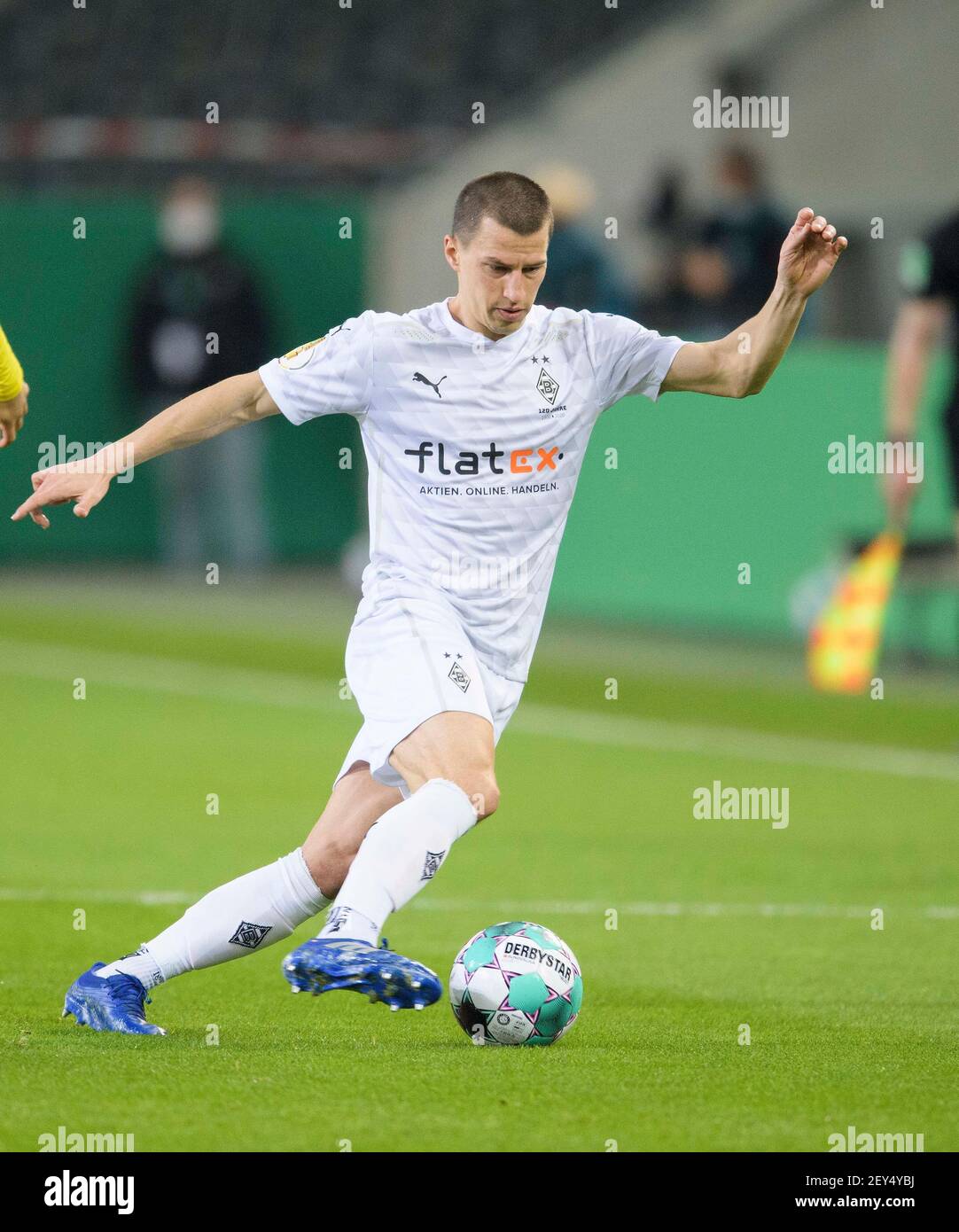 Stefan LAINER (MG) action, soccer DFB Pokal quarter finals, Borussia ...