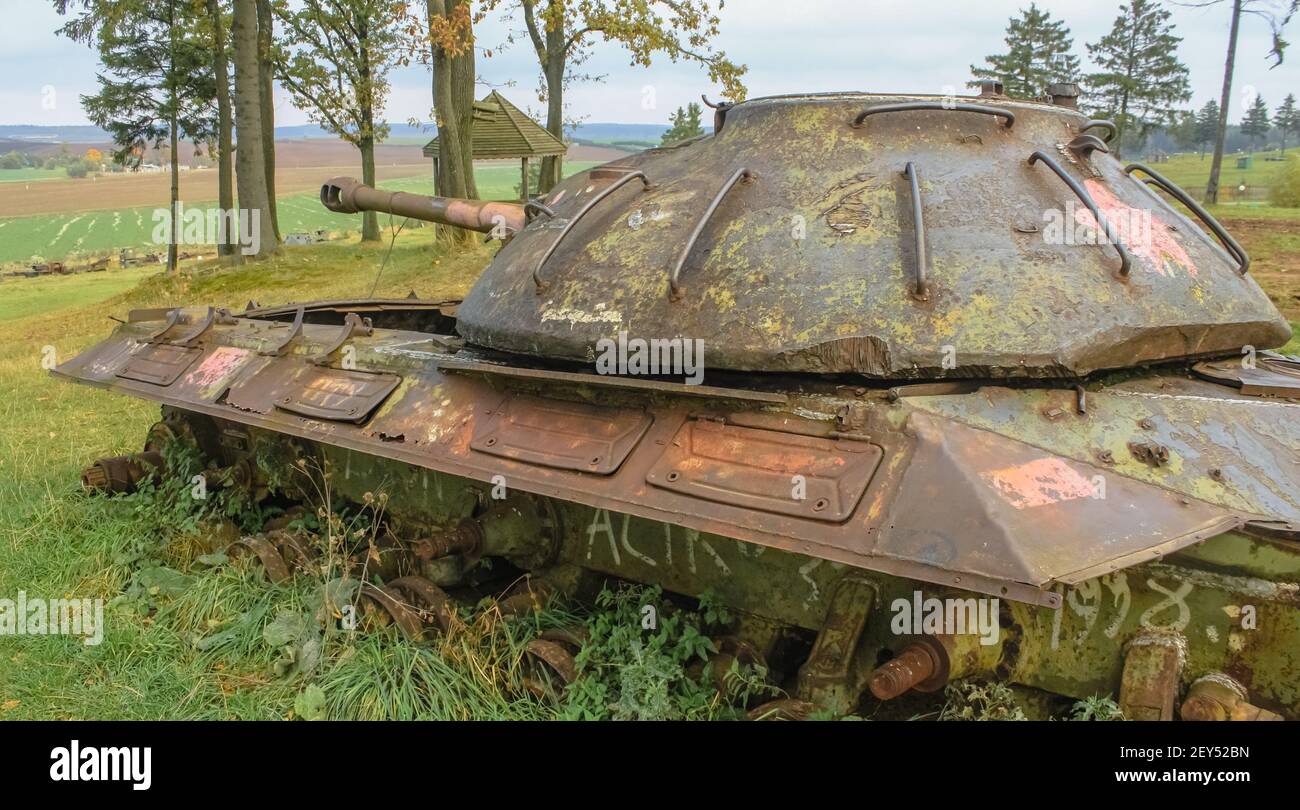 Is 3 stalin tank hi-res stock photography and images - Alamy