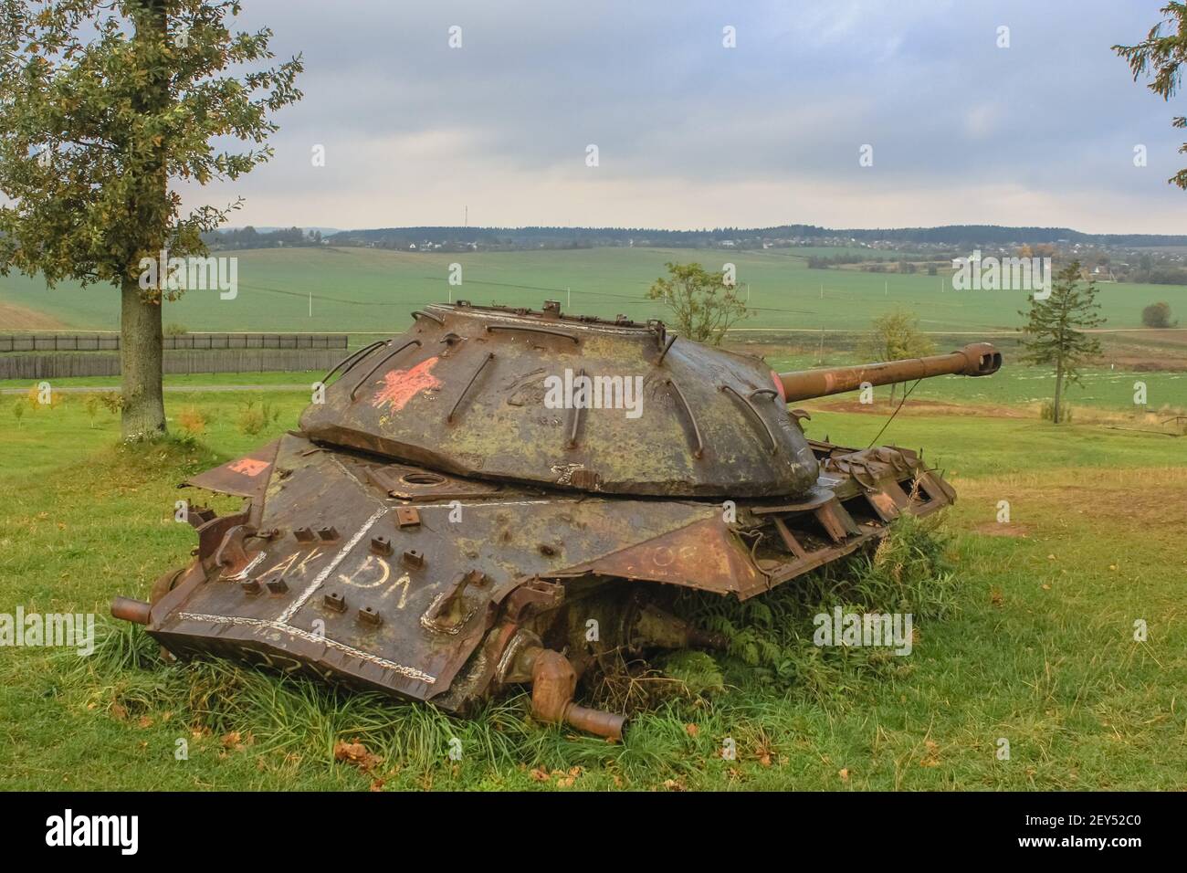 Is 3 stalin tank hi-res stock photography and images - Alamy