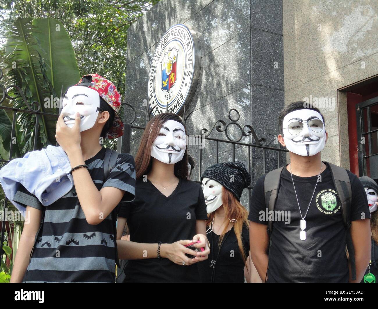 5 November 2014 -Filipino hackers called " Anonymous Philippines ...