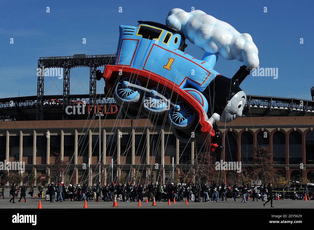 Macy's Thanksgiving Day Parade organizers test fly Thomas the Tank ...