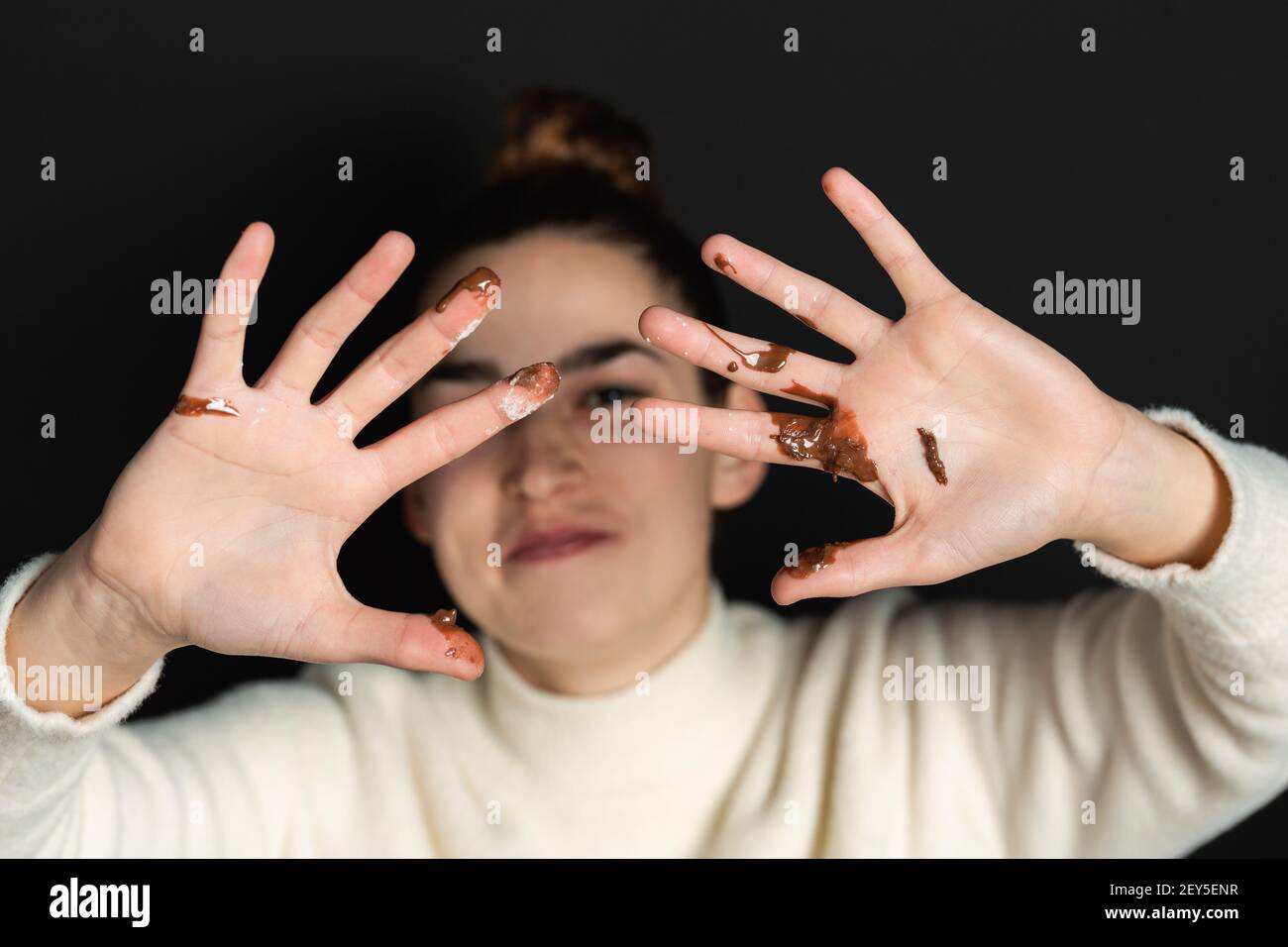 Hands dirty hi-res stock photography and images - Alamy