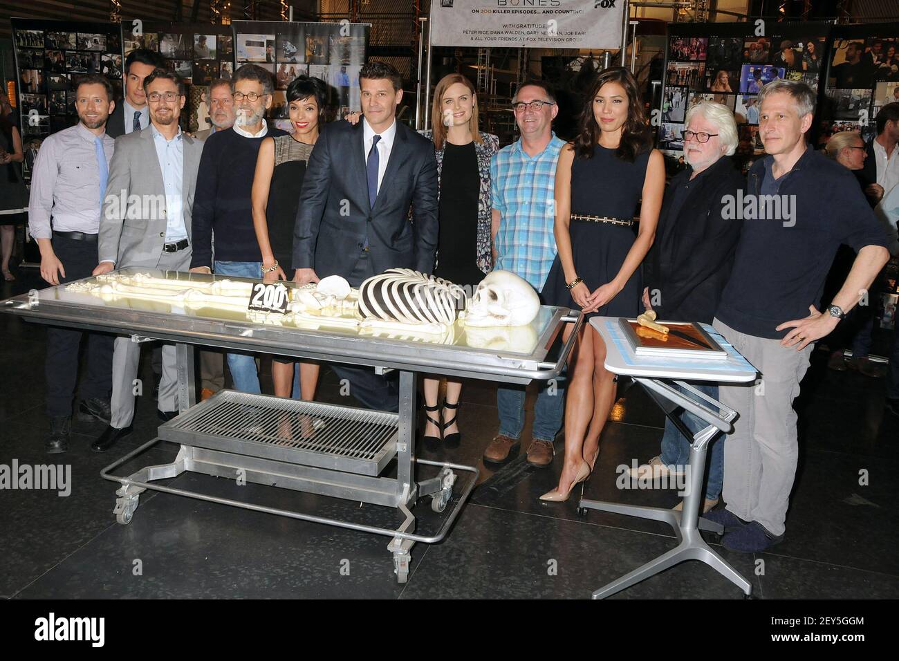 14 November 2014 - Century City, California - Cast and crew of "Bones ...
