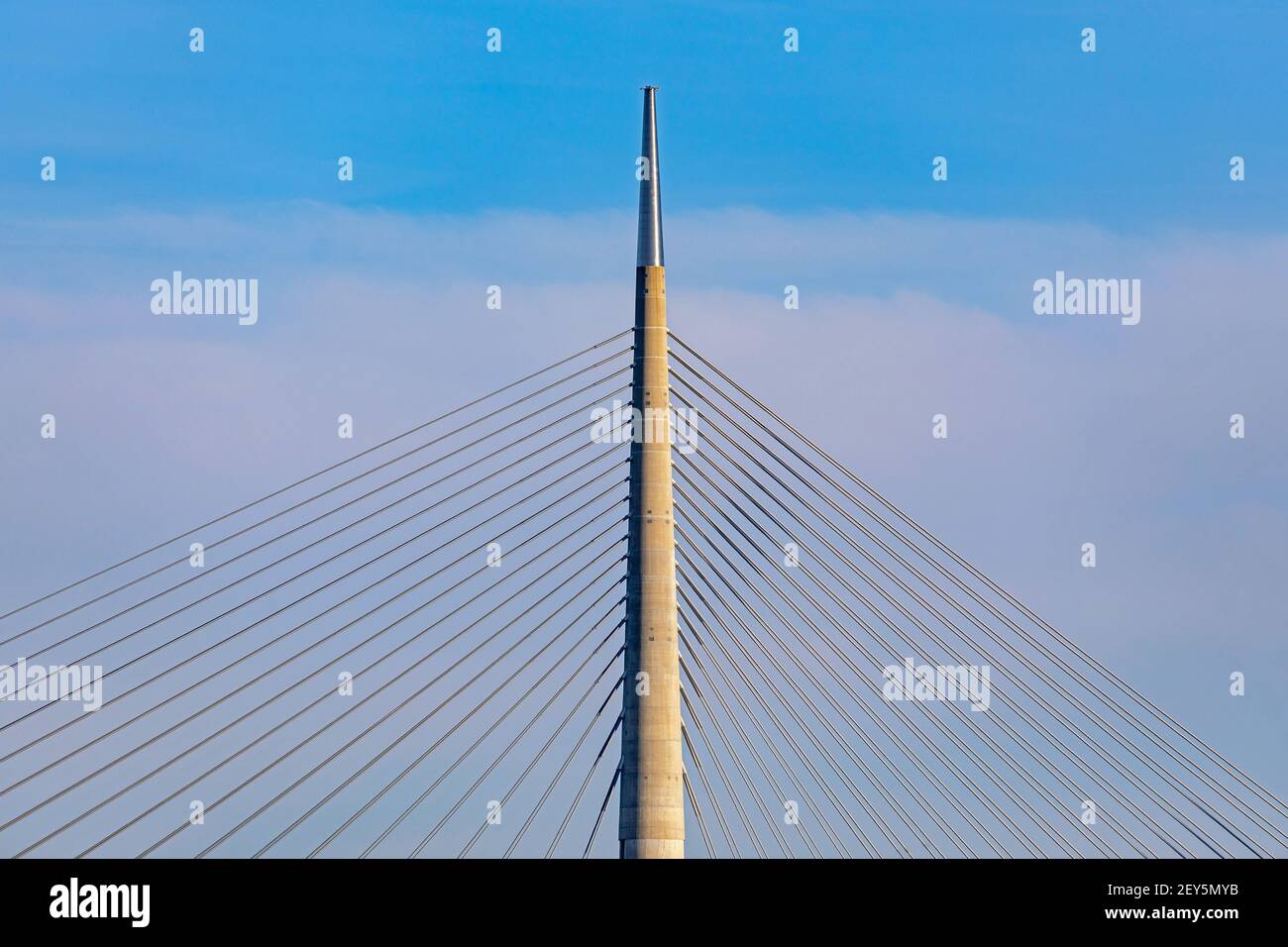 Concrete pylon hi-res stock photography and images - Alamy