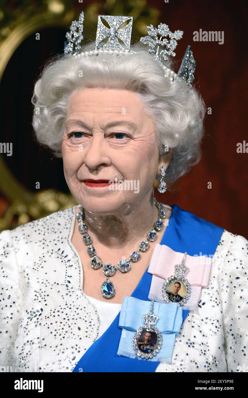 Wax figure of Queen Elizabeth makes debut at Madame Tussauds in Times ...
