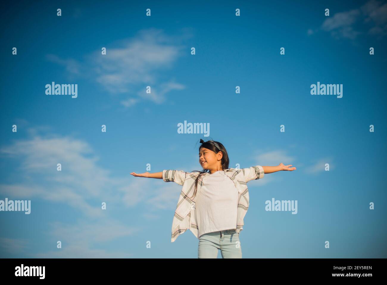 PORTRAIT OF A CONFIDENT GIRL Stock Photo - Alamy