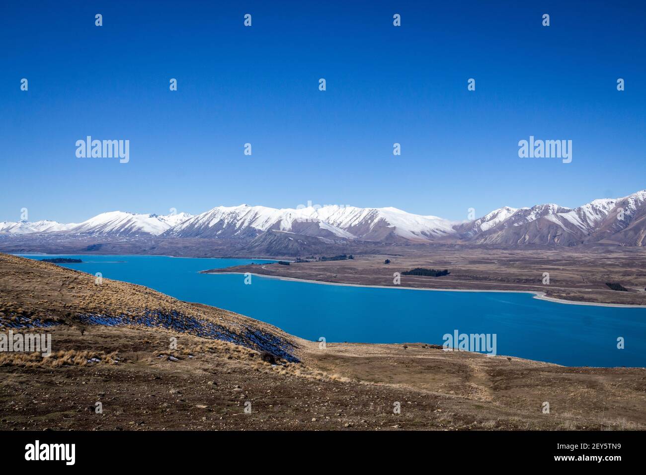 Beautiful landscape shot lake tekapo hi-res stock photography and ...