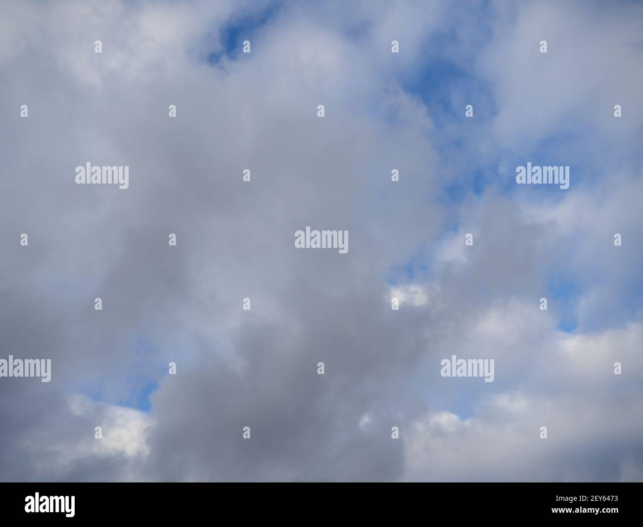 Stratus clouds hi-res stock photography and images - Alamy