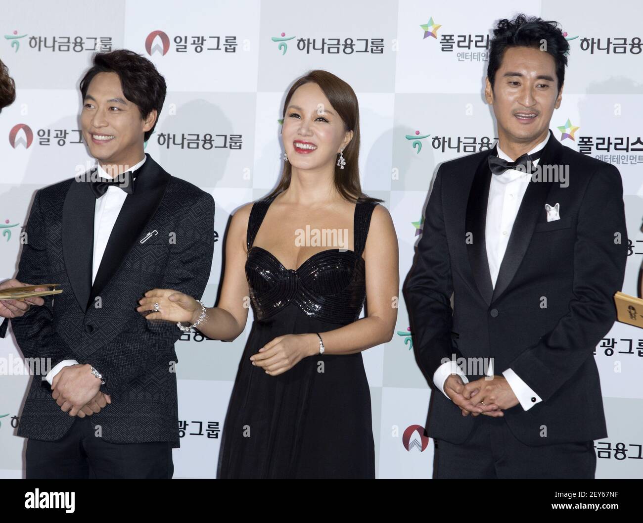21 November 2014 - Seoul, South Korea : (L to R) South Korean actor Oh ...