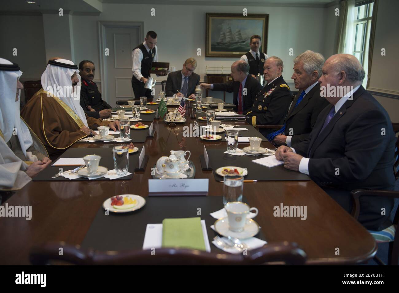 Secretary of Defense Chuck Hagel meets with Minister of the National ...