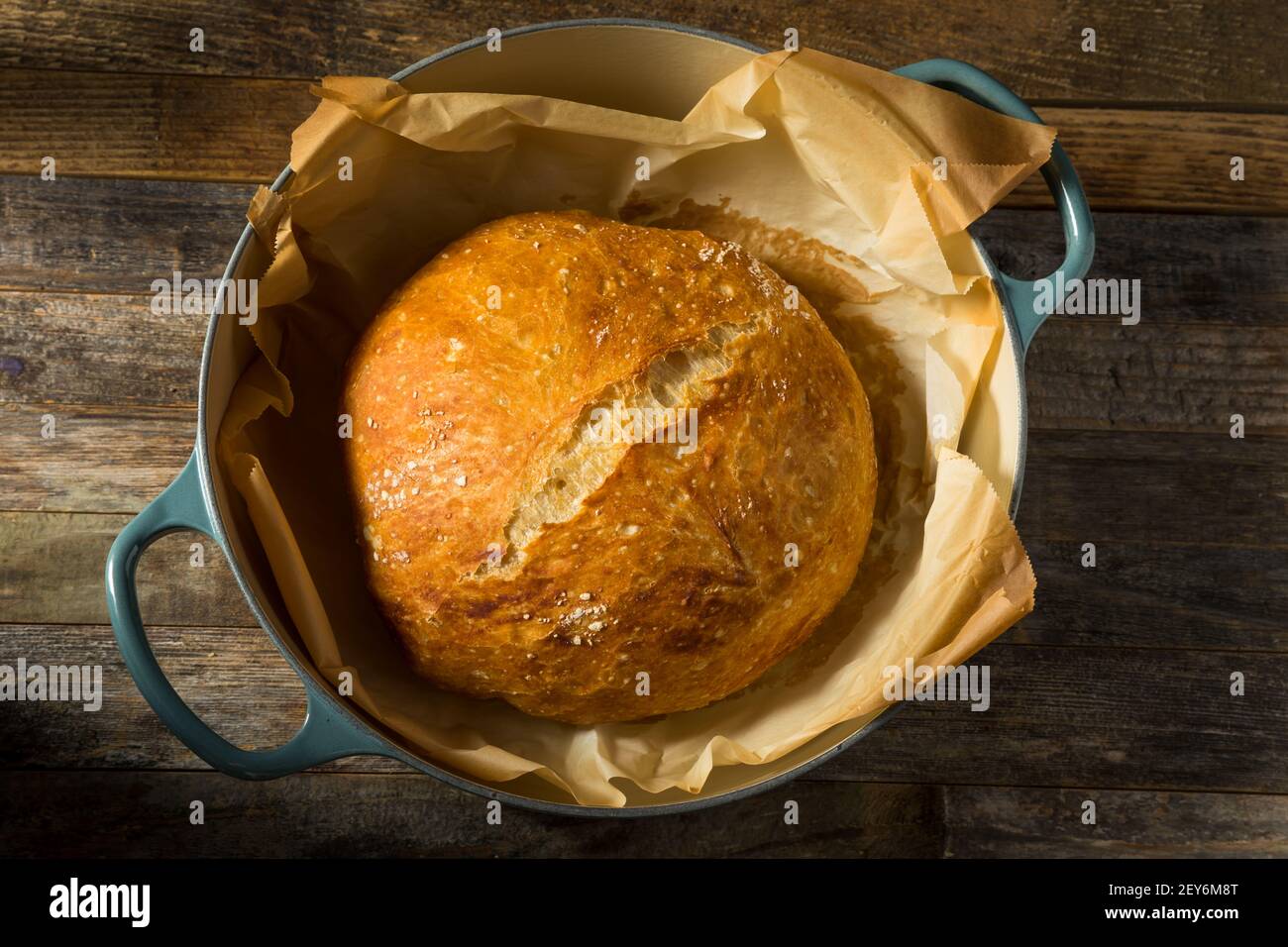 Homemade No Knead Country Bread in a Pan Stock Photo - Alamy