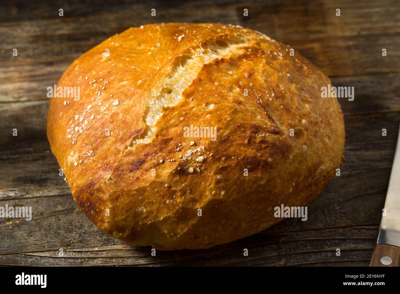 Homemade No Knead Country Bread in a Pan Stock Photo - Alamy