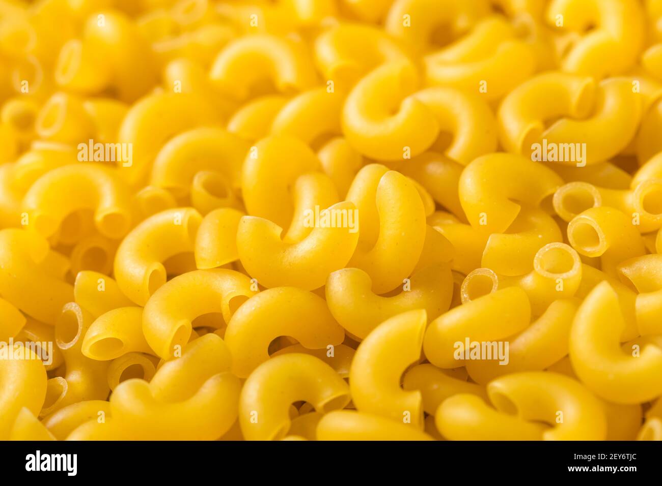 Elbow pasta hi-res stock photography and images - Alamy