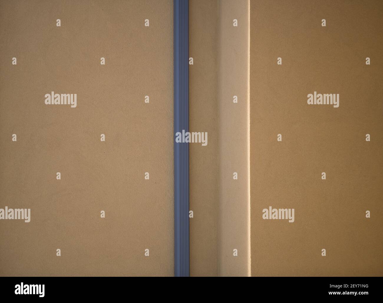 Empty home exterior hi-res stock photography and images - Alamy