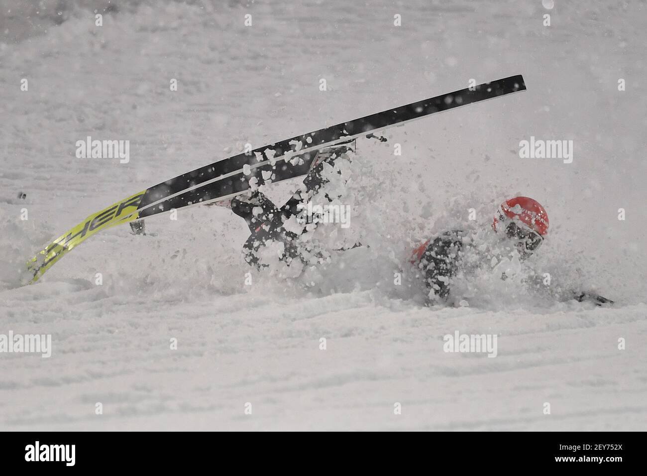 Internationaler fall hi-res stock photography and images - Alamy