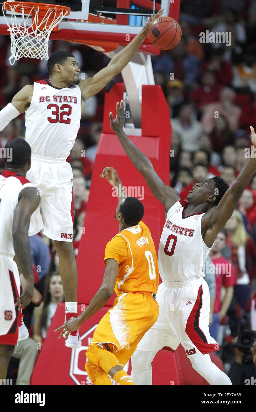 North Carolina State's Kyle Washington (32) blocks the shot of ...