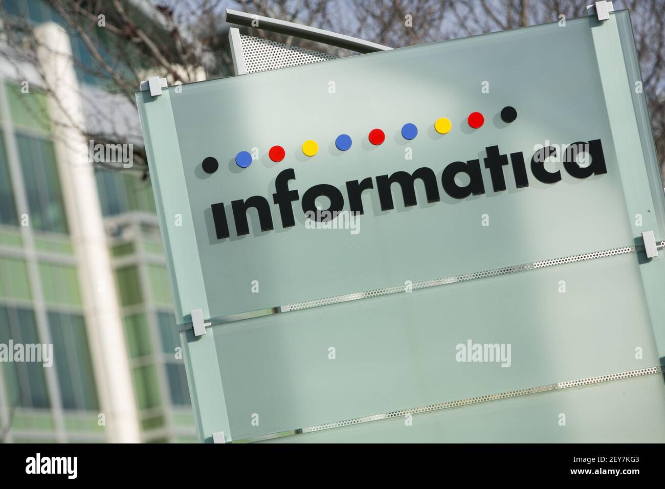 Informatica logo hi-res stock photography and images - Alamy