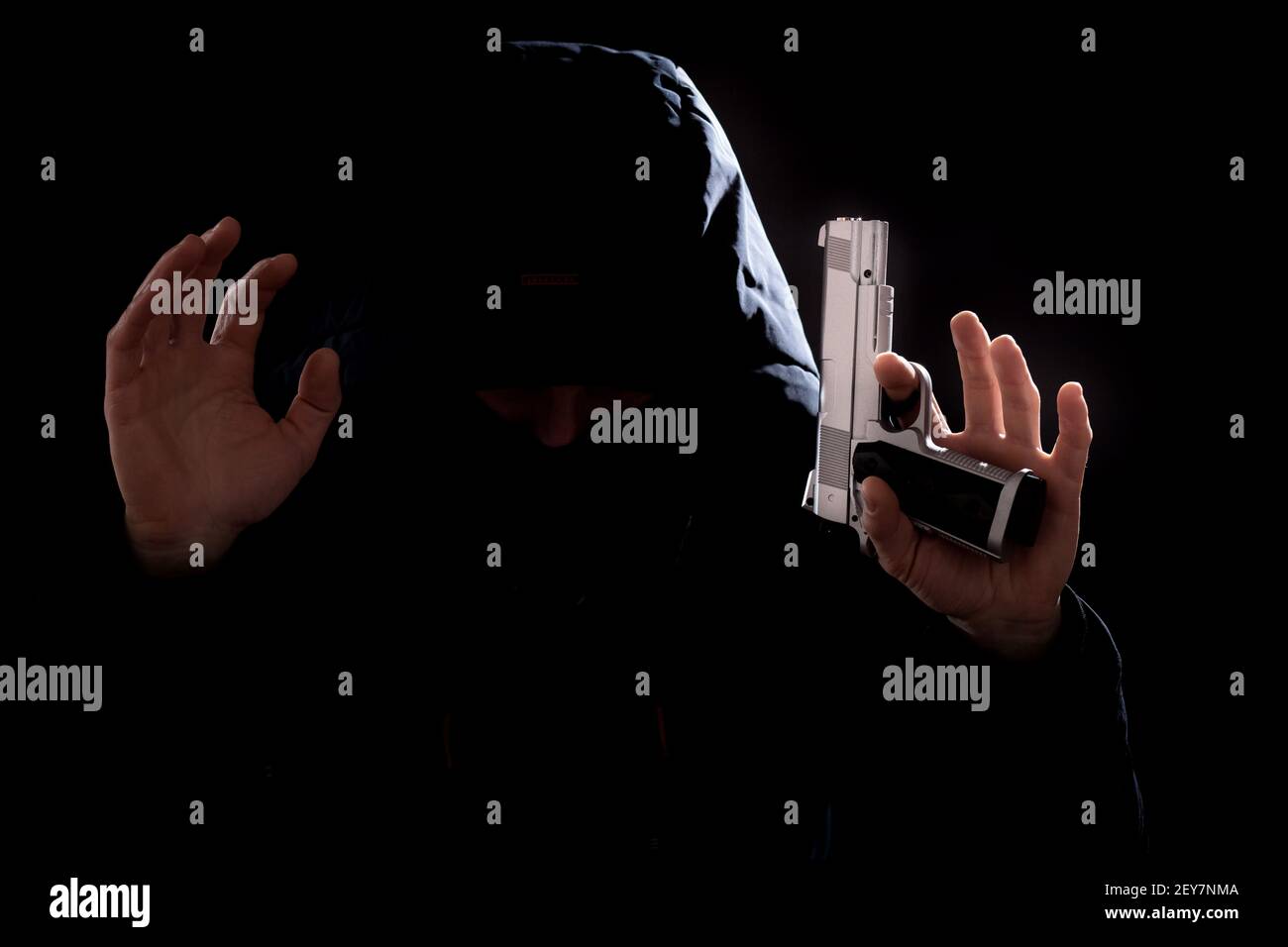 Gunman mask hi-res stock photography and images - Alamy