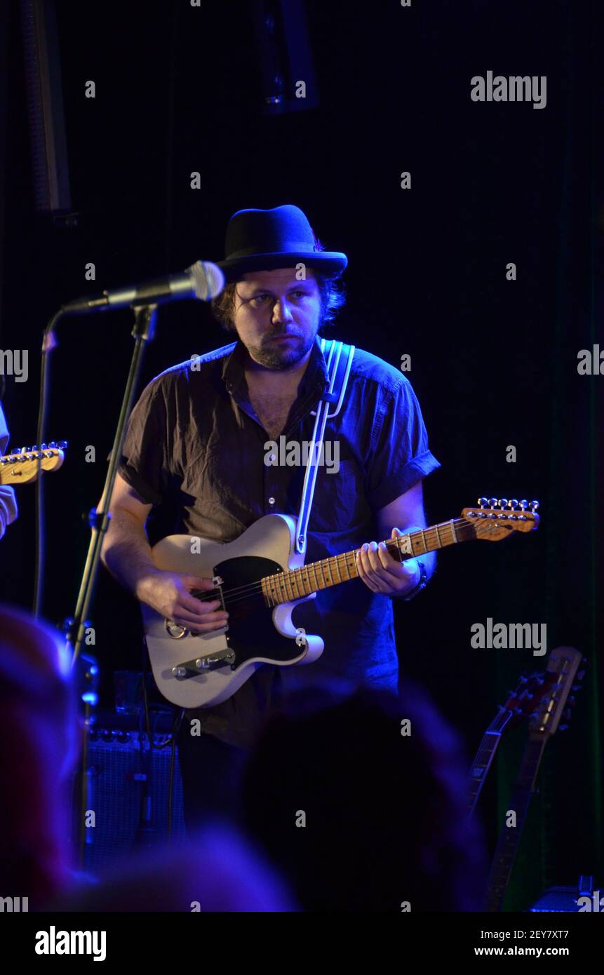 Jim Oblon, who has played as a drummer and a guitarist with Paul Simon ...