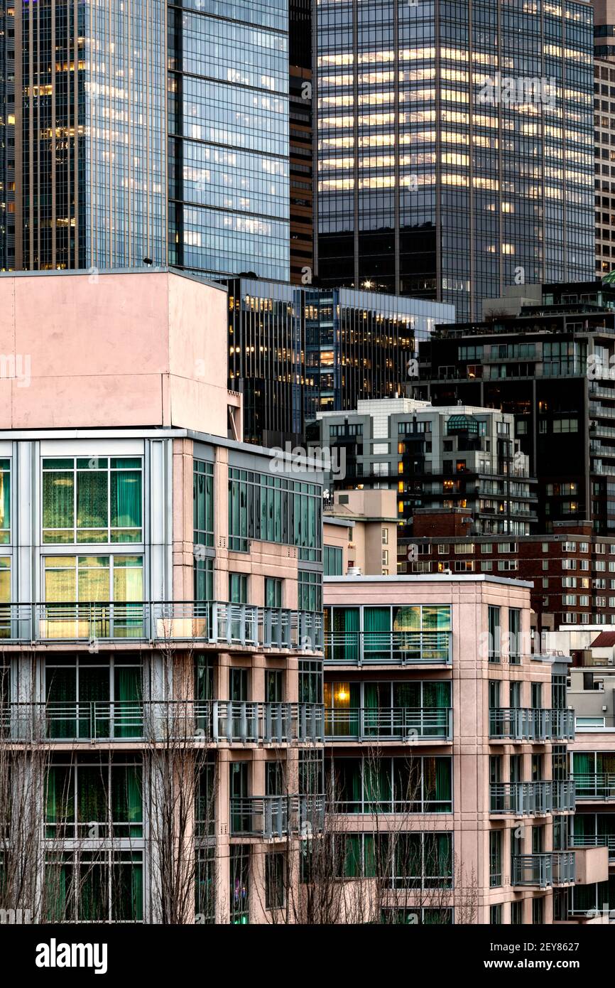 Commercial buildings seattle hi-res stock photography and images - Alamy