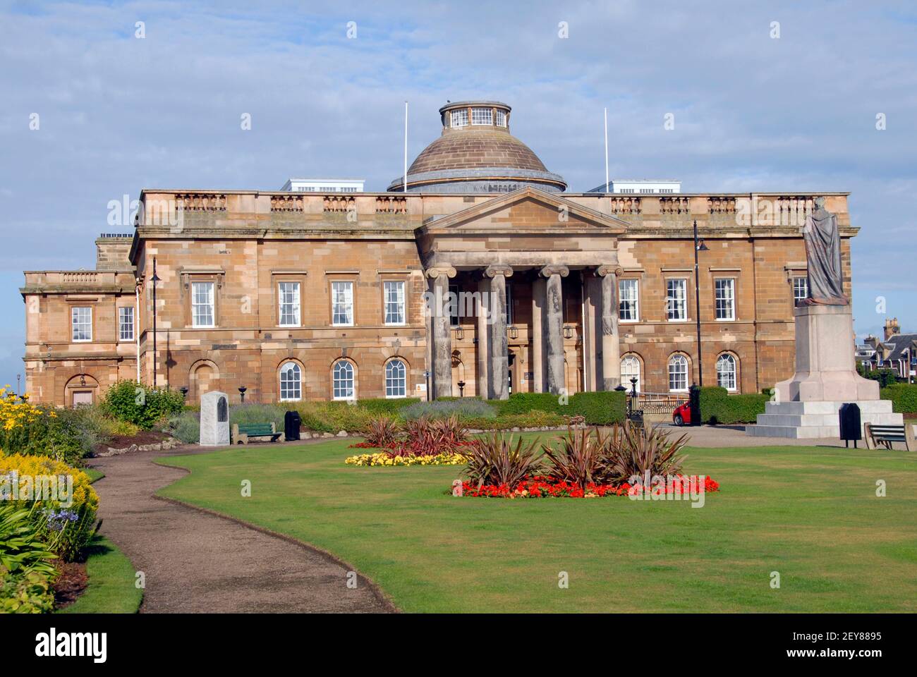 Sheriff court building hi-res stock photography and images - Alamy
