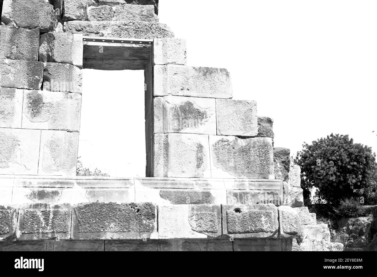 Necropolis window old roman Stock Photo - Alamy