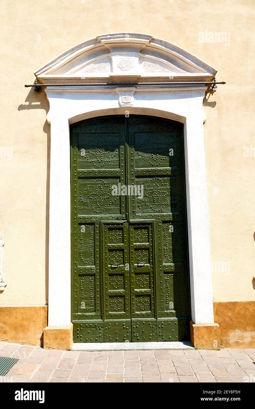 Detail in italy architecture the historical gate Stock Photo - Alamy