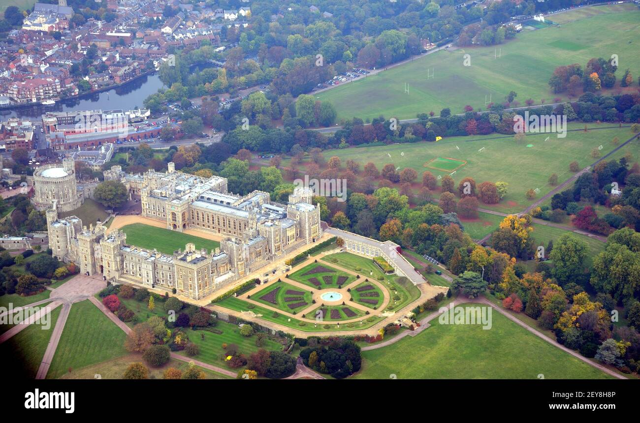 Windsor Castle Fire High Resolution Stock Photography and Images - Alamy