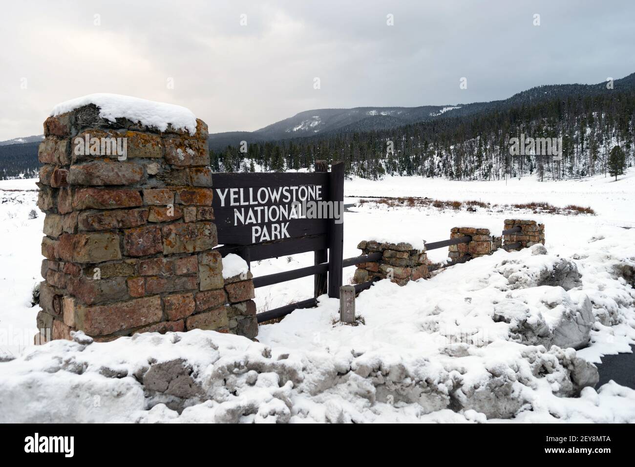 Yellowstone National Park Wyoming Entry Sign Territory United States ...