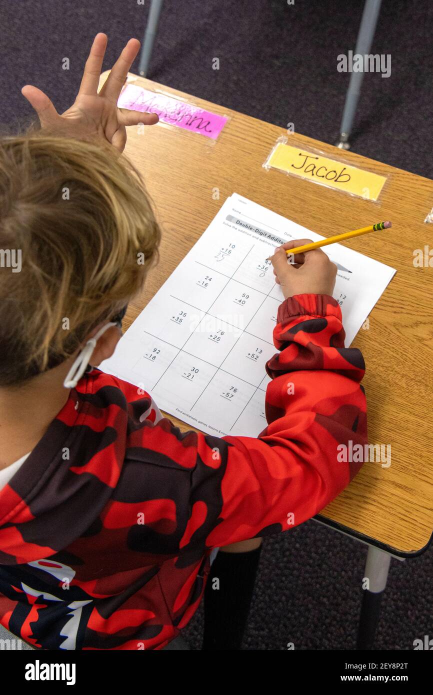 Counting on his fingers, a Hispanic California elementary school ...